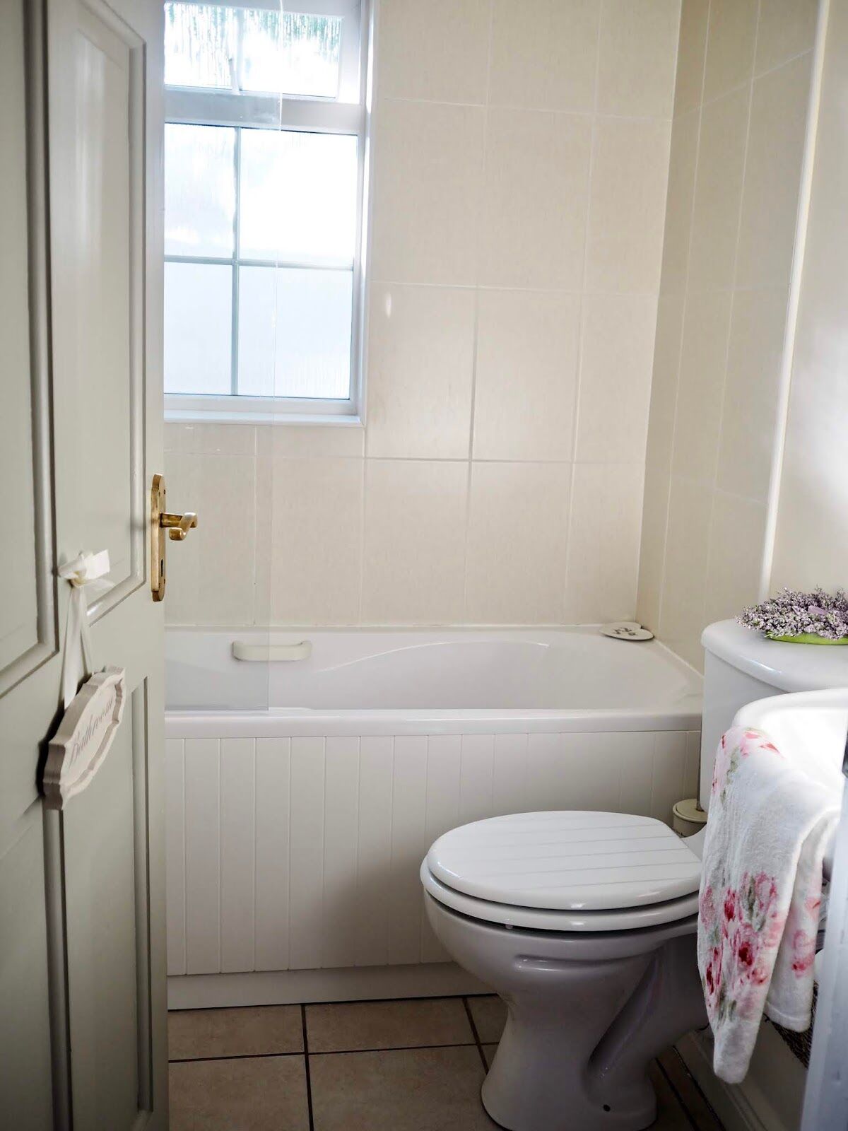 Bathroom update, How To Replace A Bath Panel! - Dainty Dress Diaries