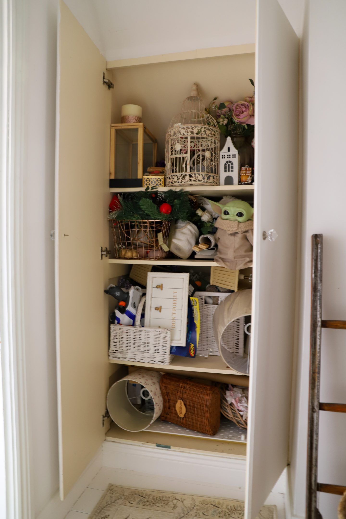 DIY Custom built-in using €25 Ikea VÄRD doors - Dainty Dress Diaries