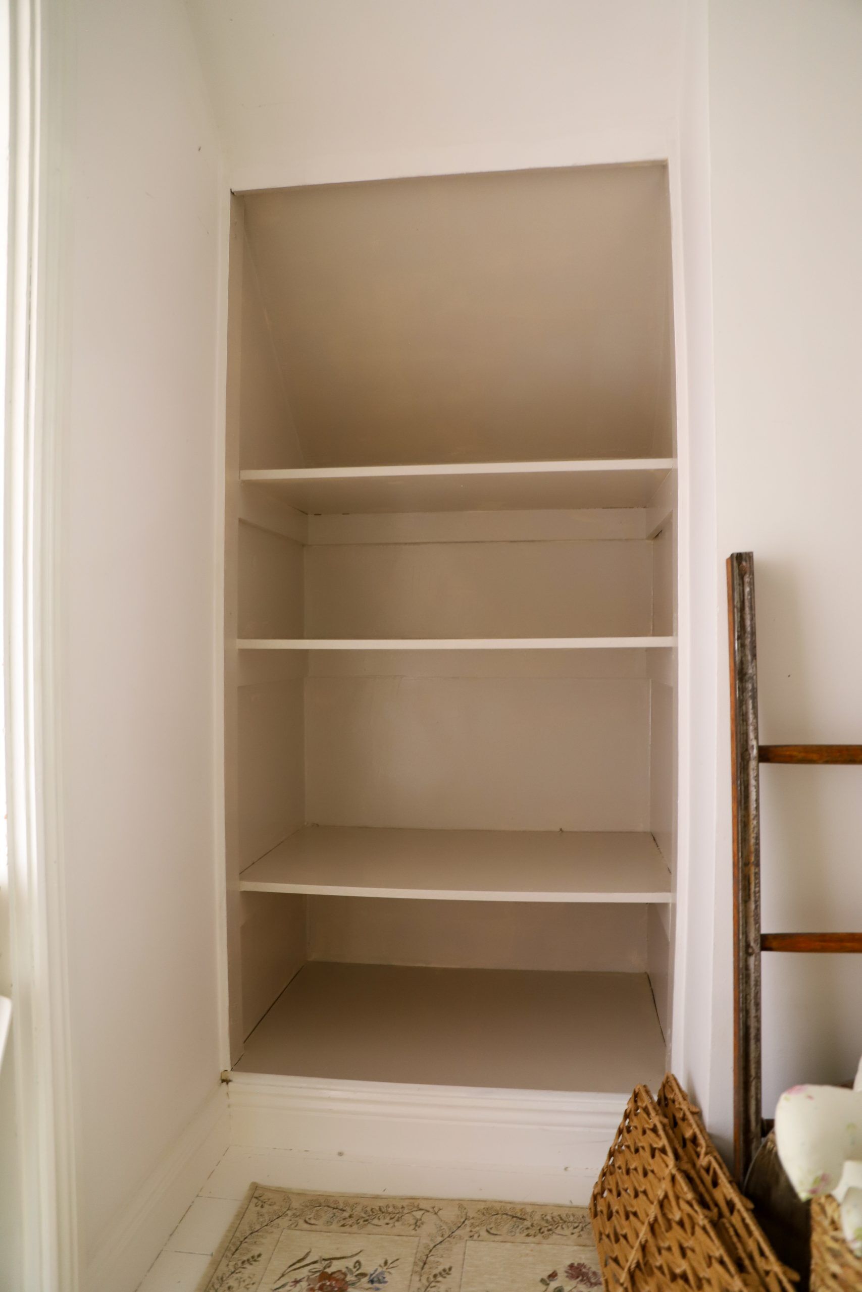 DIY Custom built-in using €25 Ikea VÄRD doors - Dainty Dress Diaries