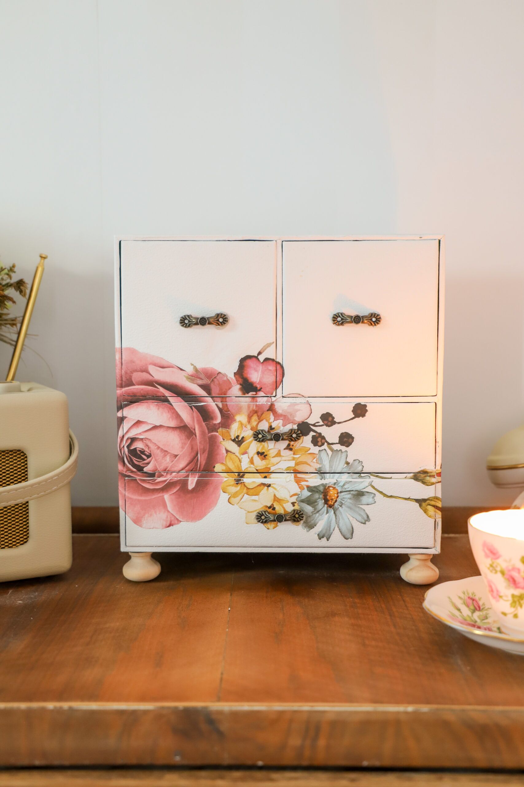 Creative ideas to upcycle your old gift boxes - Dainty Dress Diaries