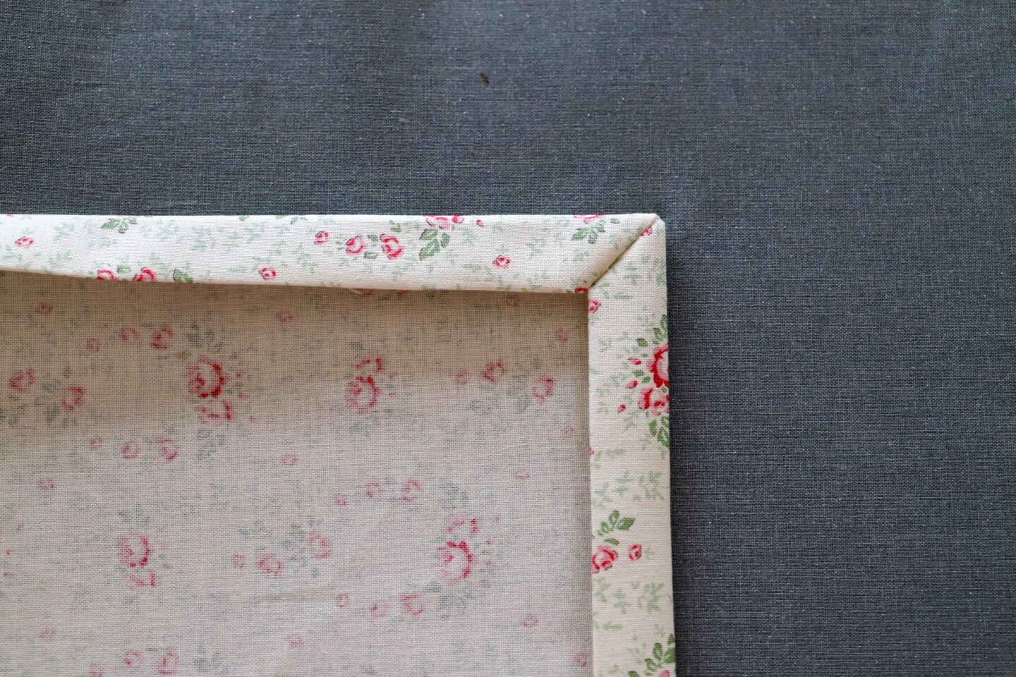 Easy sew table runner with mitre corners | Video tutorial - Dainty ...